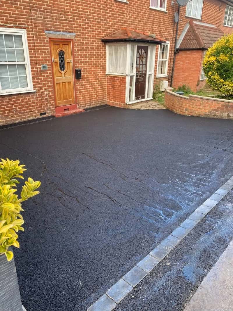 Smart Surfacing Solutions - Tarmac & Resin Surfacing Specialists